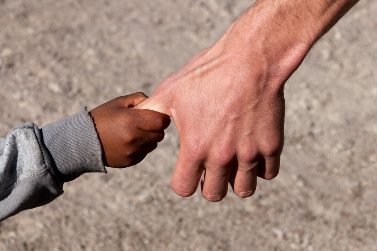 Helping little hands - JADD